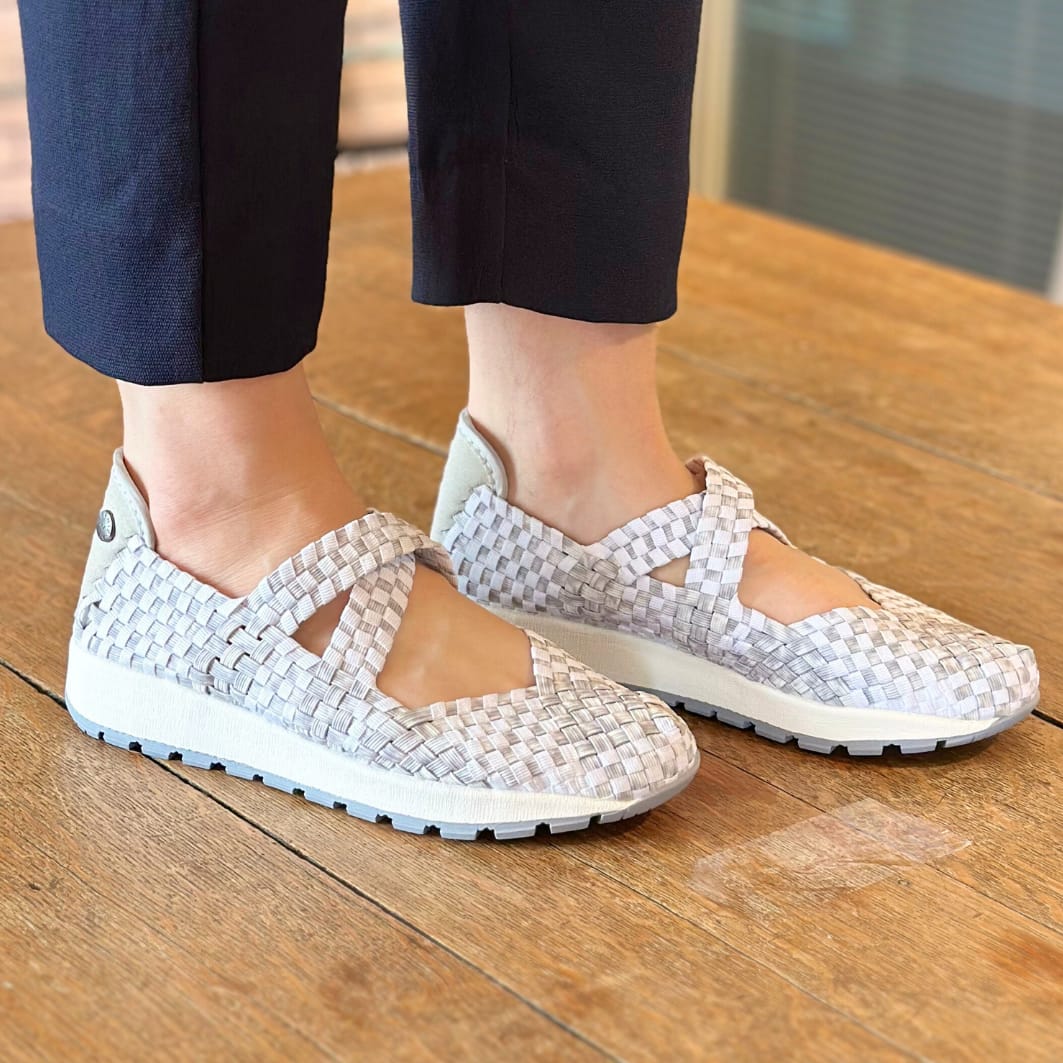 Tara Drake Fog White - Bernie Mev